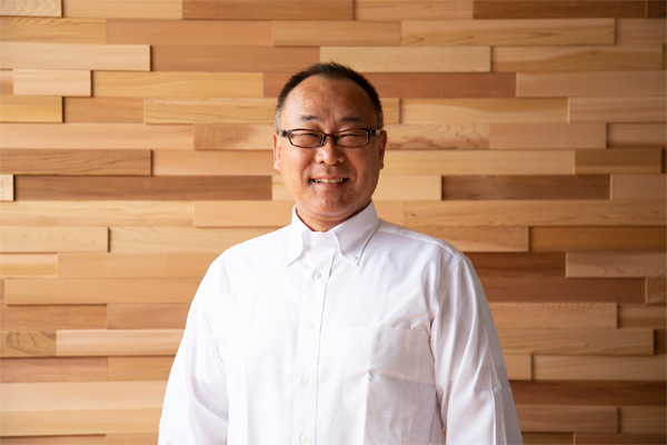 スタッフ紹介｜キクザワ｜北海道・恵庭市近郊｜新築・リフォーム｜地域に根ざした工務店。住まいの町医者を目指しています